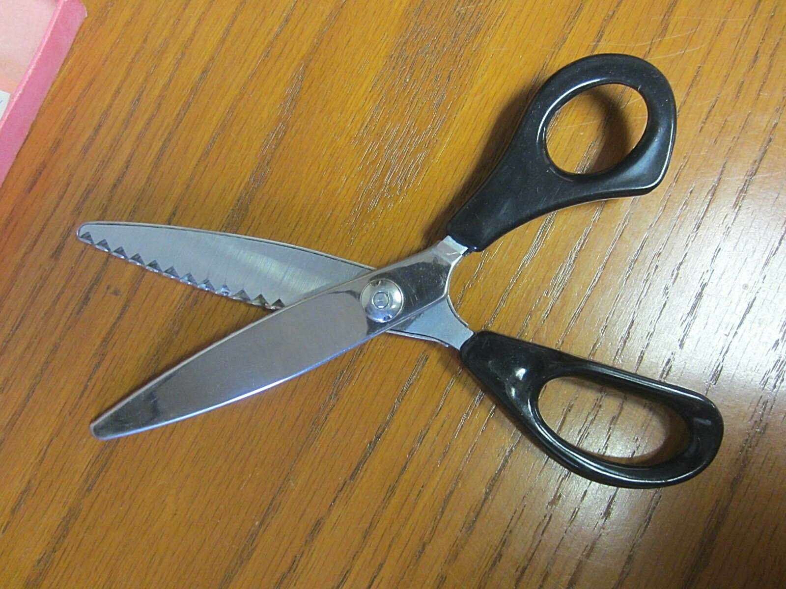 VINTAGE "GRIFFON" CUTLERY WORKS INC PINKING SHEARS ORIGINAL BOX 7 3/4 ...