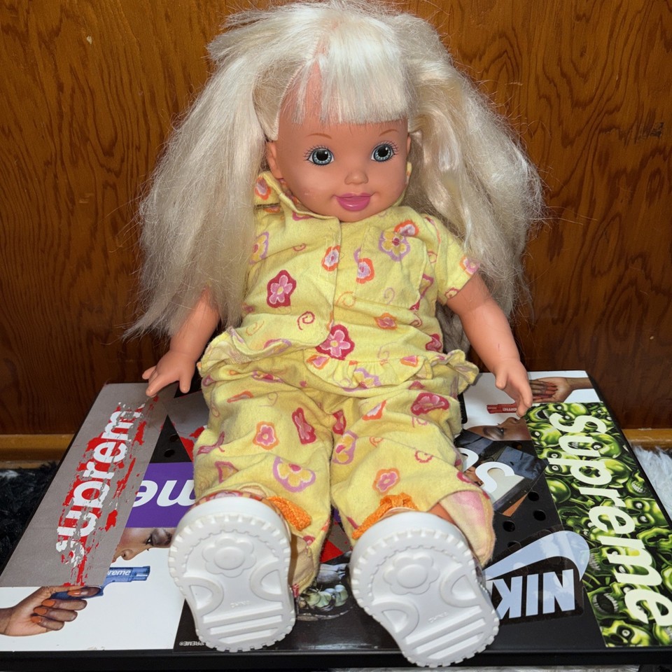 VTG. 1994/2000 MATTEL CUDDLY SOFT BARBIE SISTER KELLY SLUMBER PARTY ...