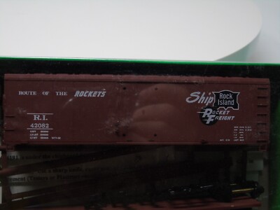 English Bowser 3-1008 40' Boxcar RI Rock Island Rocket Freight #42083 ...
