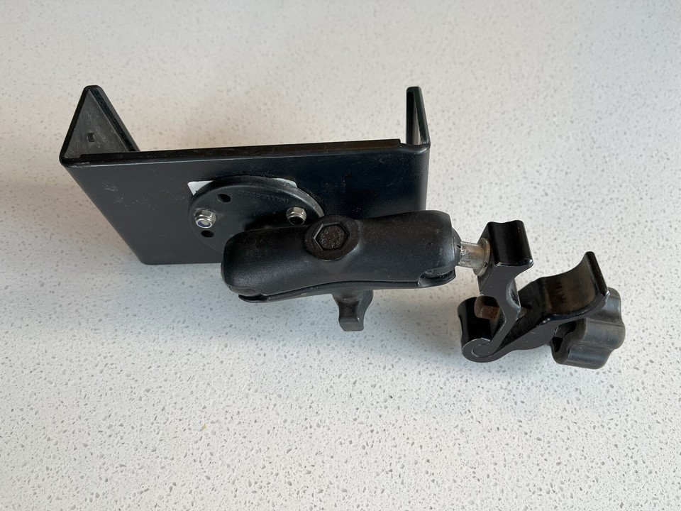 LEICA iCON Bracket CMB5 & CBM2 pole mount for CC60/61 tablet | eBay