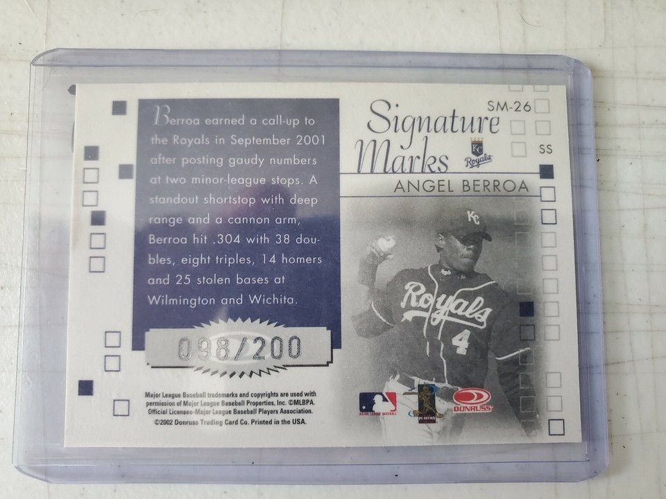 Angel Berroa - 2002 Donruss Signature Marks - Autograph Card - 98/200 ...