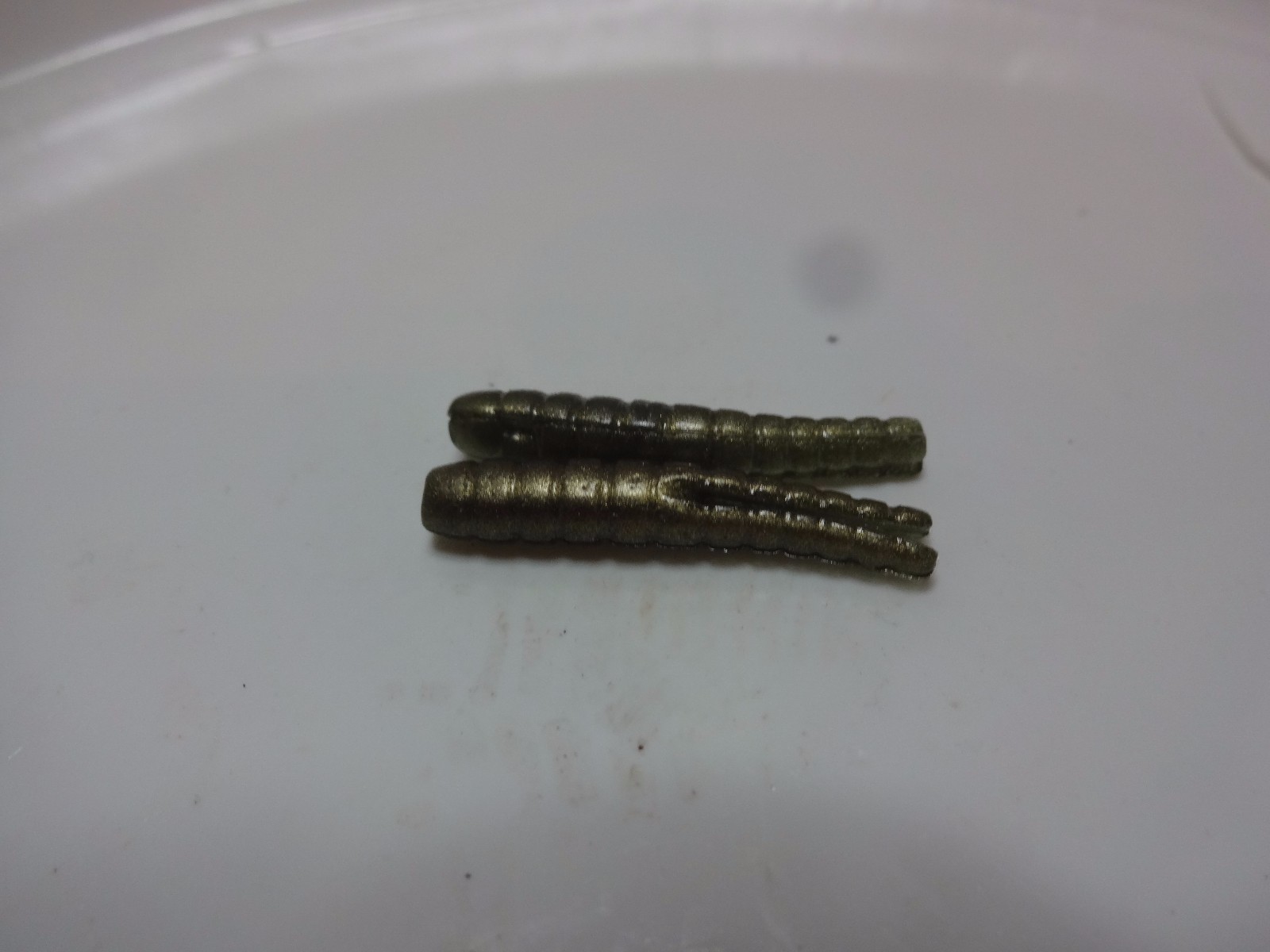 SOFT PLASTIC SMALL 1" SPLIT-TAIL GRUB BAIT KAKI GREEN COLORED USA MADE ...