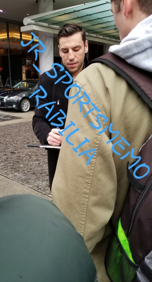 Milan Lucic Signed 8×10 Fight Photo Vancouver Giants Autographed COA | eBay