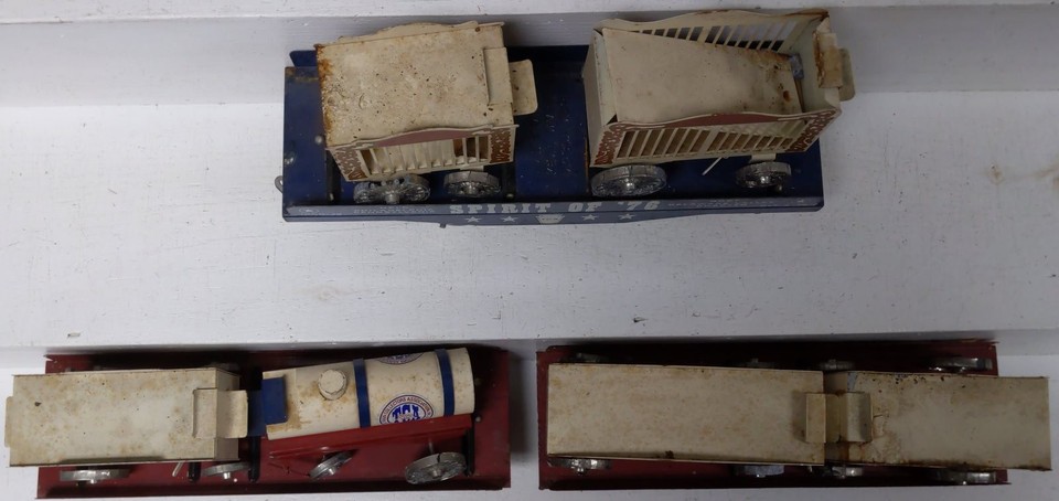 McCoy Standard Gauge TCA & TPC Circus Tinplate Flatcars w/Wagons [3] | eBay