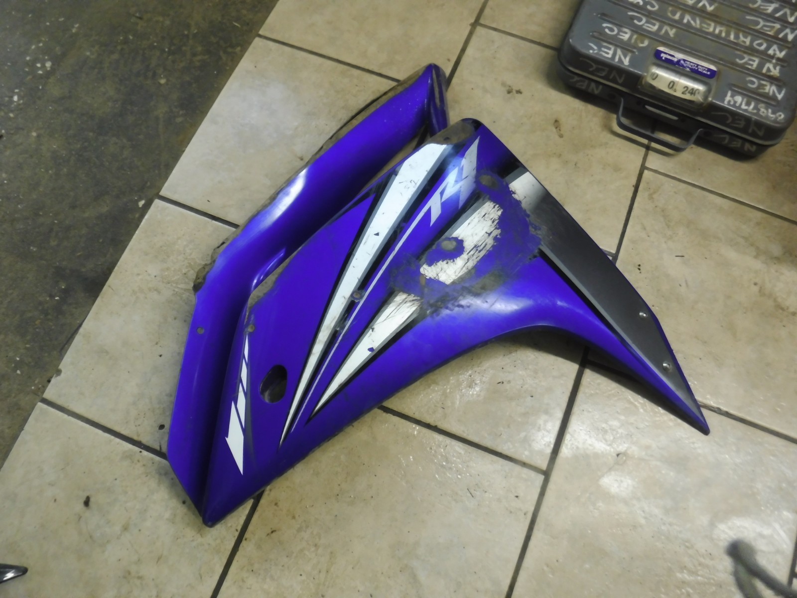 07-08 Yamaha YZF-R1 1000 Left Side Mid Fairing Upper 4C8-2835U-00 ...