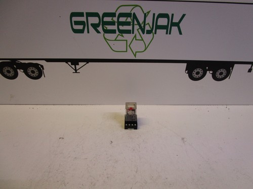 OMRON MKS2PIN RELAY W/0T08-PC BASE UNIT - USED - FREE SHIPPING | eBay