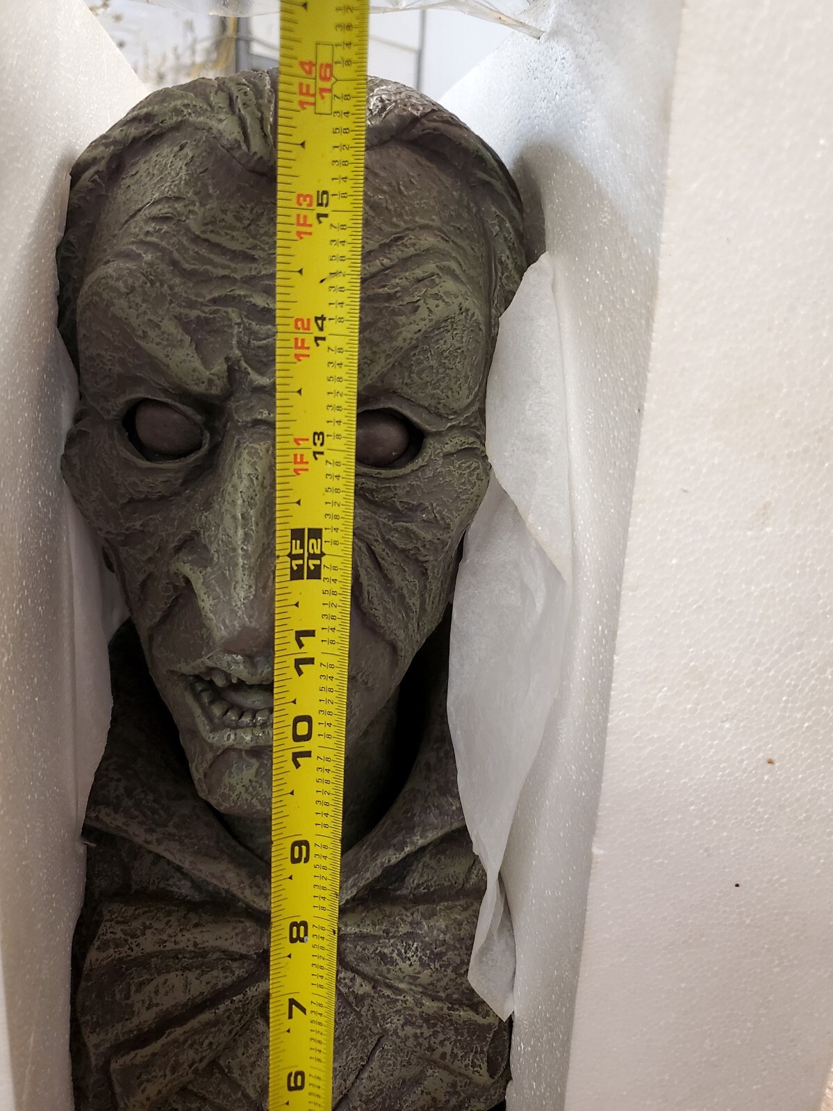 Grandin Road Velma and Evander Interactive 16" Talking Busts Set Halloween Prop | eBay