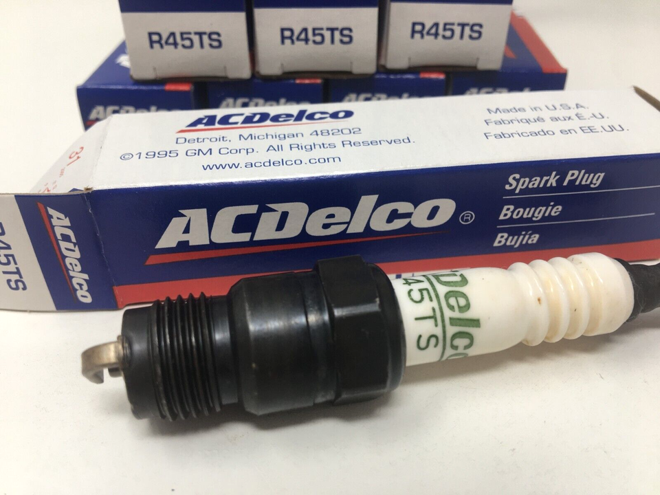 AC Delco R45TS Spark Plug Set of 8 NOS | 5613957 | Aftermarket Branded ...