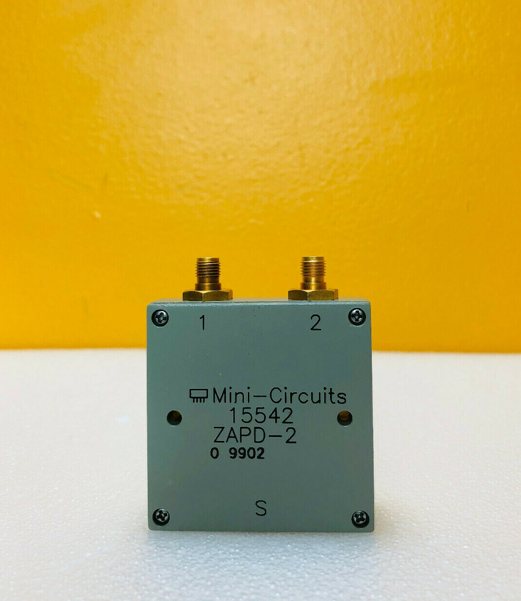 Mini-Circuits ZAPD-2 1000 to 2000 MHz 2-Way 0° Coaxial Power Splitter ...