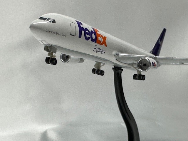 Airplane 1:400 Boeing 767 FedEx Die-cast metal model | eBay