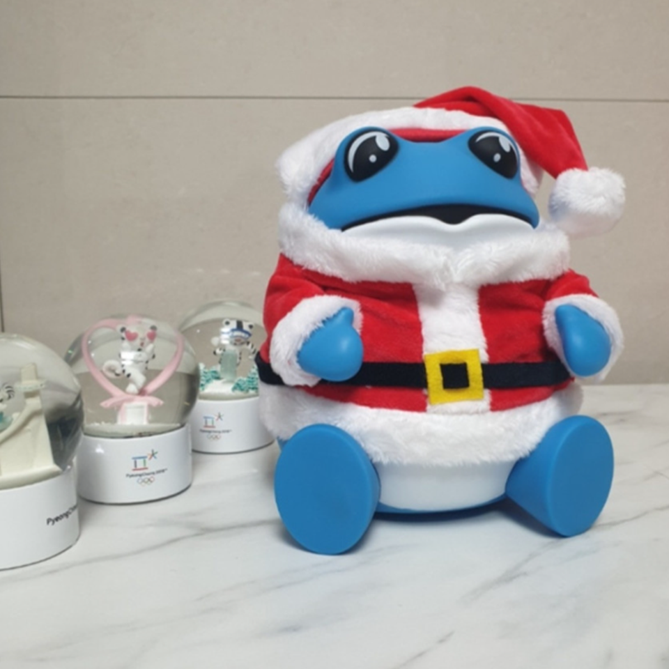 Hite Jinro Frog Santa Toad Figure Blue Hot Korean Soju Brand in ...