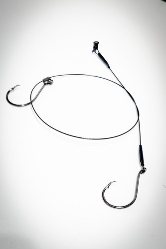 SINGLE / TWIN HOOK PIKE RIGS/NEW HOOKS STYLE-PIKE BASS FISHING - LIVE ...