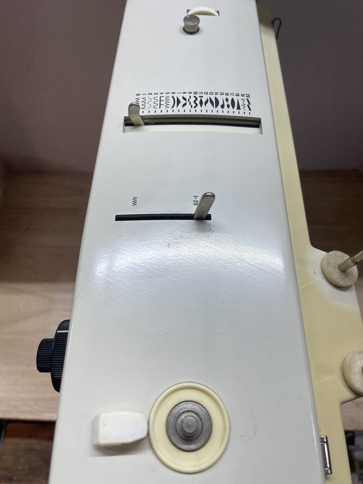 BERNINA 830 RECORD Sewing Machine - Complete - Mint Condition "Serviced ...