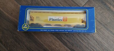 AHM HO SCALE AIR FLOW HOPPER CAR-SHELL PLASTIC-5220 | eBay