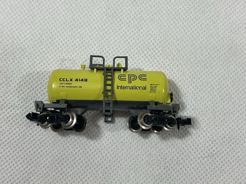 N Scale Vintage Train Cars Lot of 10 & Two N Scale Track Pieces | eBay