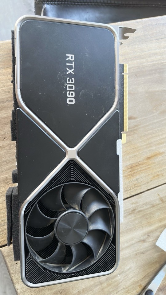 [BROKEN/PICK UP ONLY] NVIDIA GeForce RTX 3090 Graphics Card, (BROKEN ...