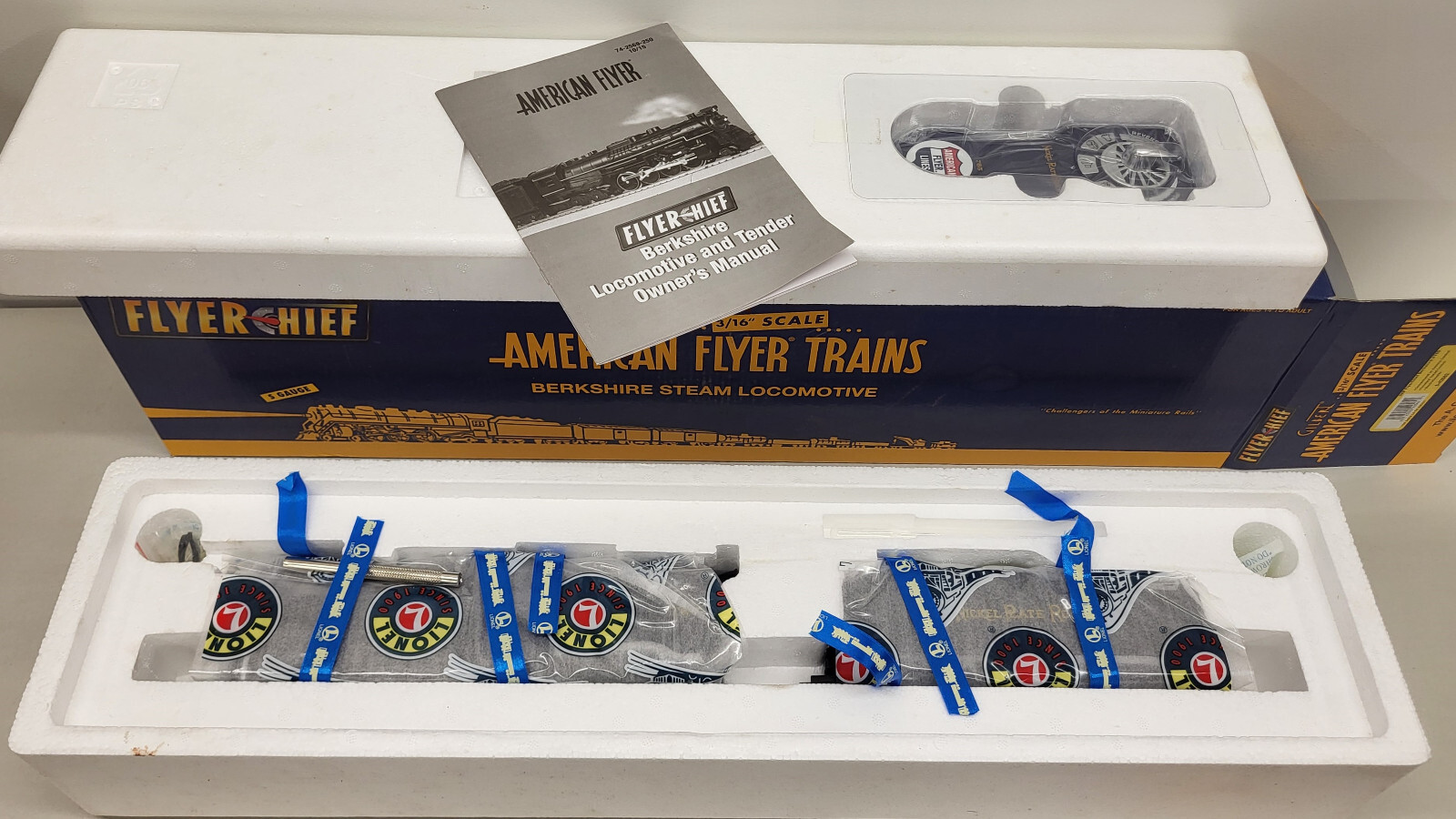 AMERICAN FLYER 6-42562 S NKP FLYER CHIEF BERKSHIRE #765 LN/NEW OB (KB11 ...