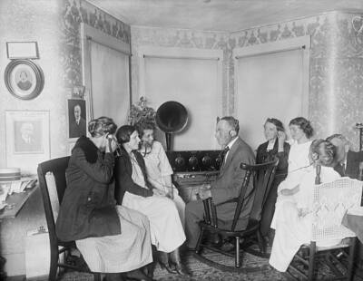 John Coolidge father President Calvin Coolidge listens sons acc- 1923 ...