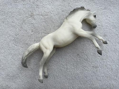 Retired Peter Stone Rearing Horse #9671 White Light Grey Mustang Darker ...