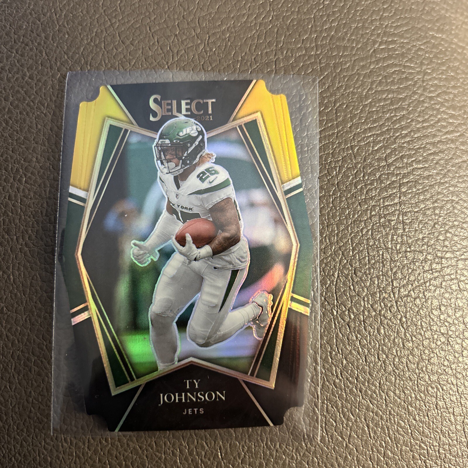 2021 Panini Select Football NFL #127 Ty Johnson Black Gold Prizm Die ...