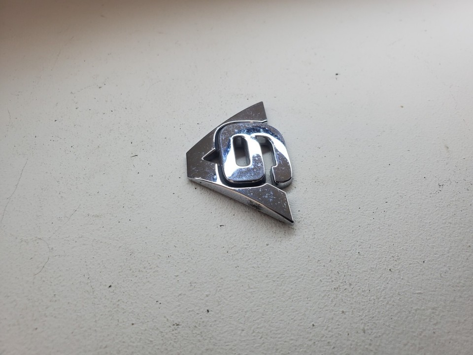 2001-2007 Ford Escape V6 Emblem Logo Letters Badge Side Body Fender (1 ...