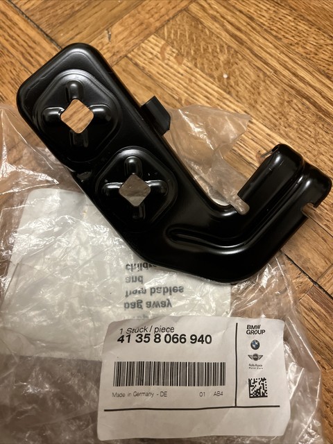 BMW 41358066940 Genuine OEM Fender Center Bracket for sale online | eBay
