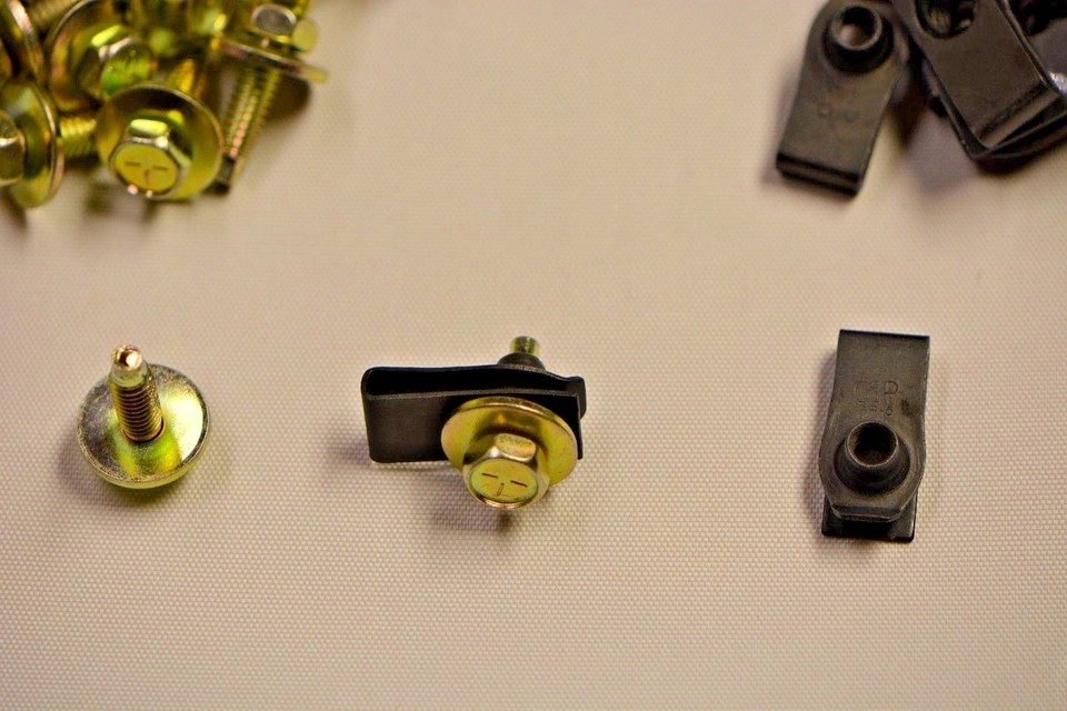 Valance Body Bolts & Long U Nuts Black Zinc Coated 1/4-20 x 7/8" Hex 7/ ...