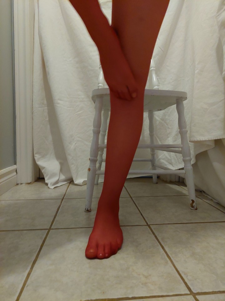 Vintage Pantyhose Cameo Sheerest Sheer Color Burgundy Size Medium BDR3 ...