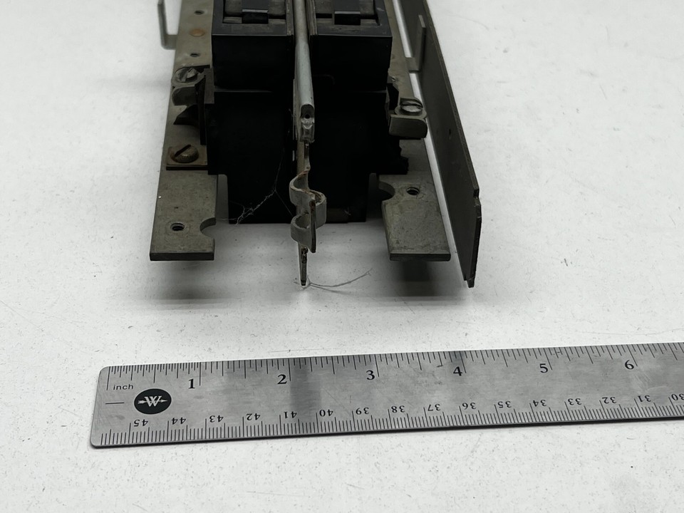 Gould ITE Pushmatic 20-Space Panel Interior Guts Bus Load Center w ...