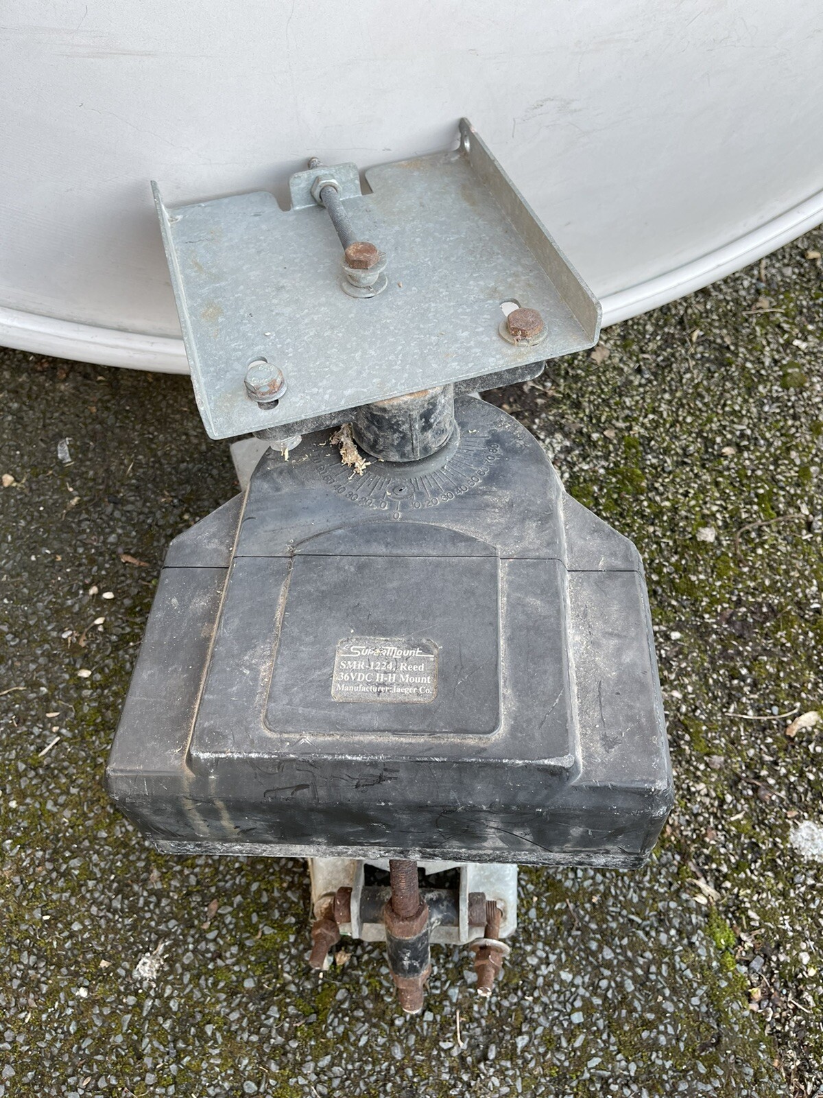 1.8M Precision Prime Focus motorised dish Satellite Dish Jaeger Mount ...