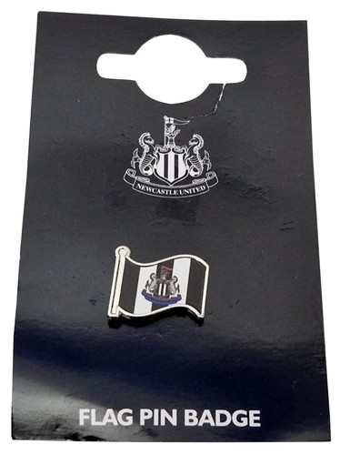 NEWCASTLE UNITED Official NUFC Striped Crest Flag Mini 2 cm Pin Badge ...