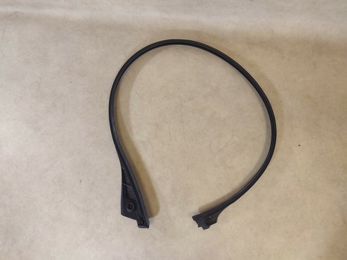 BMW X5 M E70 X5 3.0D GASKETDOOR JOINT DOOR FRNT TOP Right. 51767208584 ...