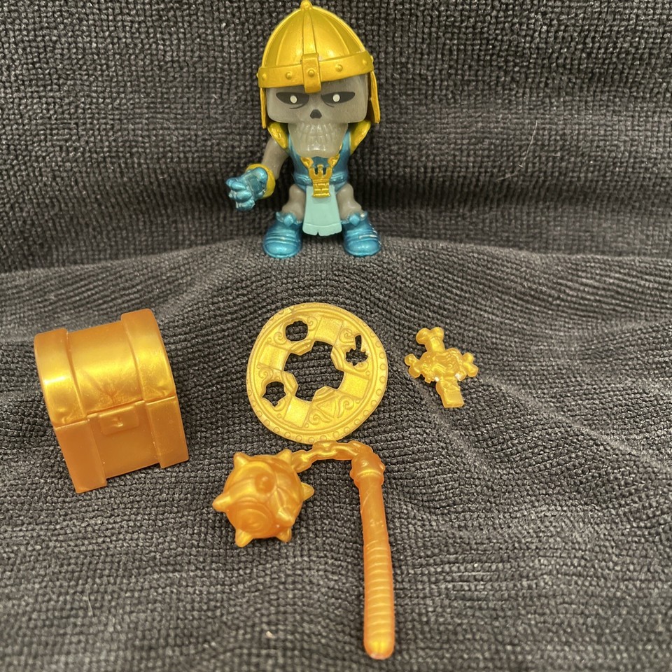 Lord Lootem Mid-Knight Crusaders Treasure X Gold Dragon Hunter Ultra ...