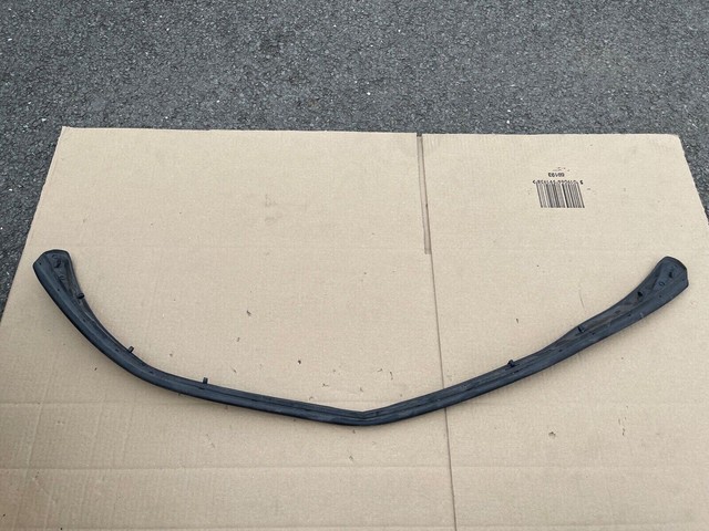 PORSCHE 9Y0823727A Engine Bay Rubber Seal Strip HOOD SEAL 9Y0823727A ...