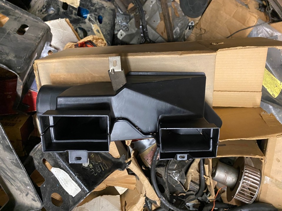 1974-1978 Mustang II NOS A/C AIR DUCT ASSY-D4ZZ-19A618-A | eBay