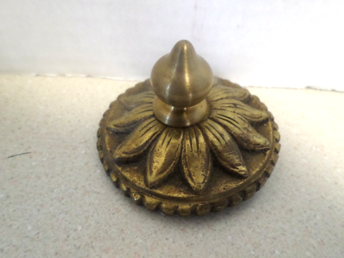 VINTAGE BRASS METAL LAMP CAP & FINIAL SLAG & REVERSE PAINTED LAMPS | eBay