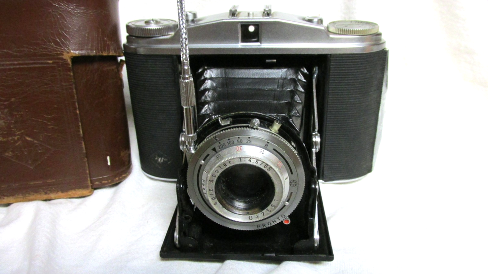 Vintage 1950s Agfa Isolette Camera w/ Case & Shutter Release Cable | eBay