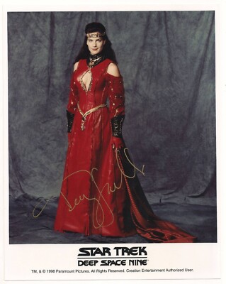 1998 DS9 Terry Farrell (Jadzia Dax) Autographed 8" X 10" Color ...
