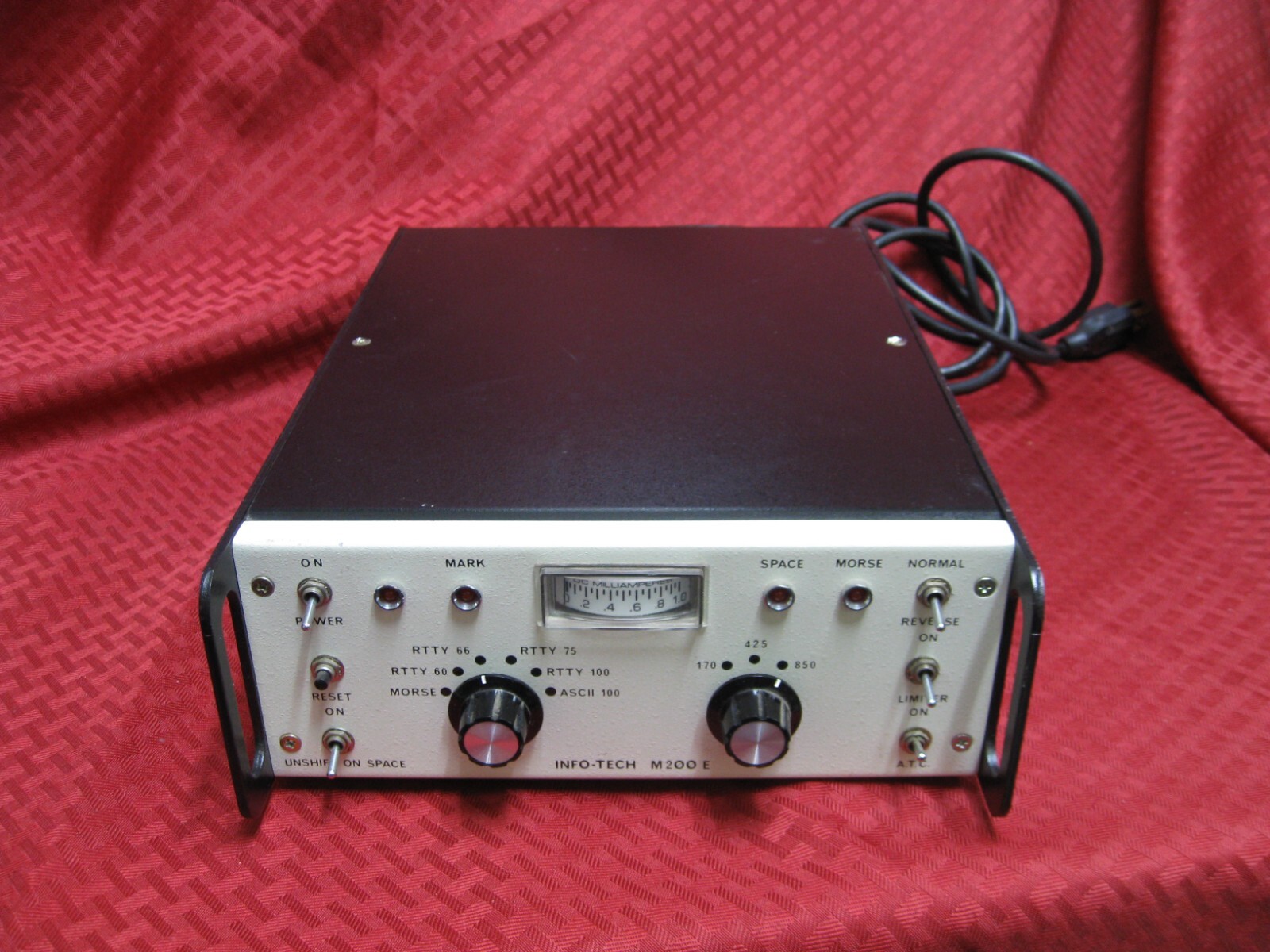 info-Tech M-200E Decoder InfoTech M200E - Universal Radio | eBay