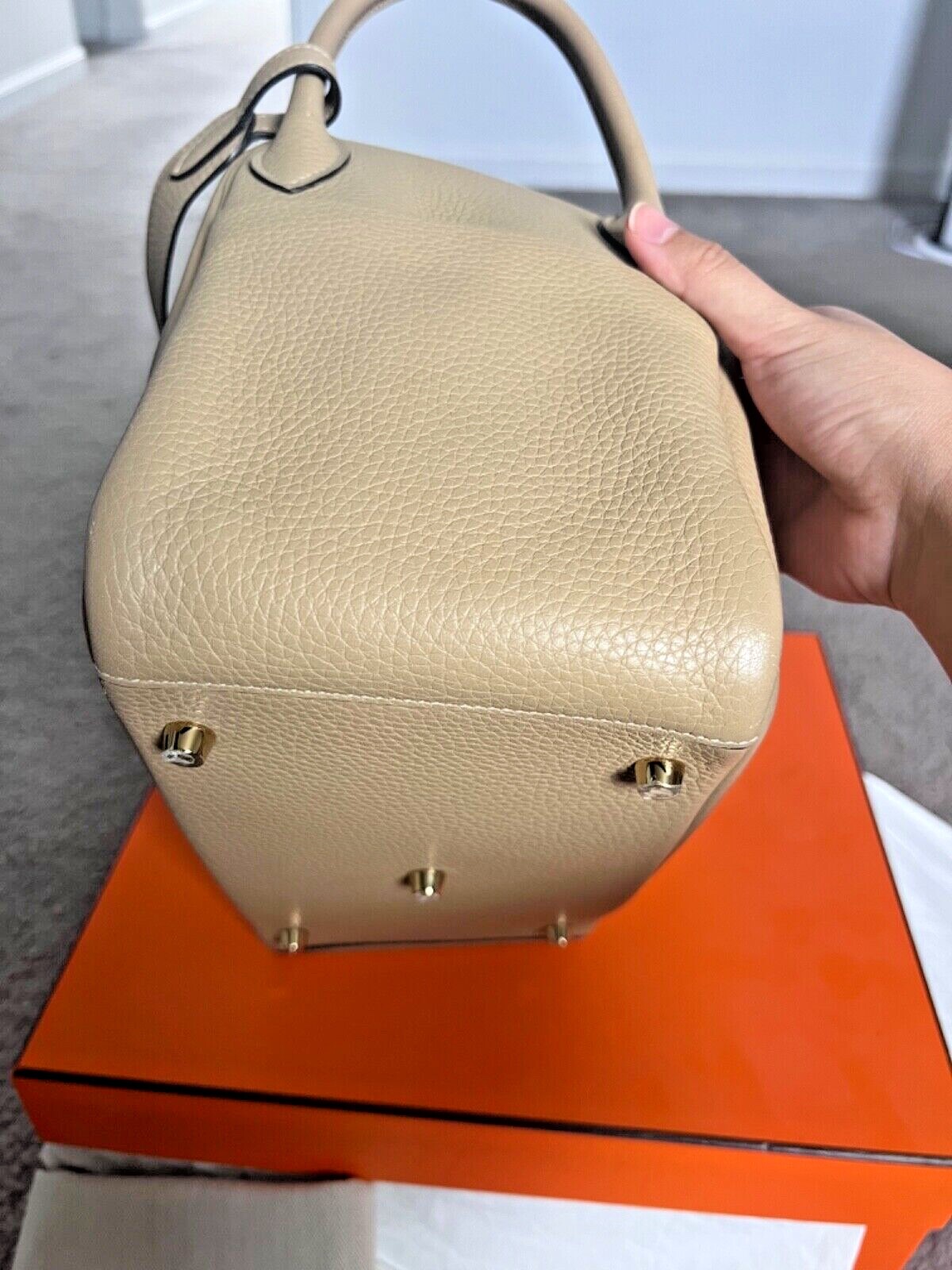 HERMÈS Lindy 30 Trench Gold Hardware Pre-Owned 100% Authentic with Box ...