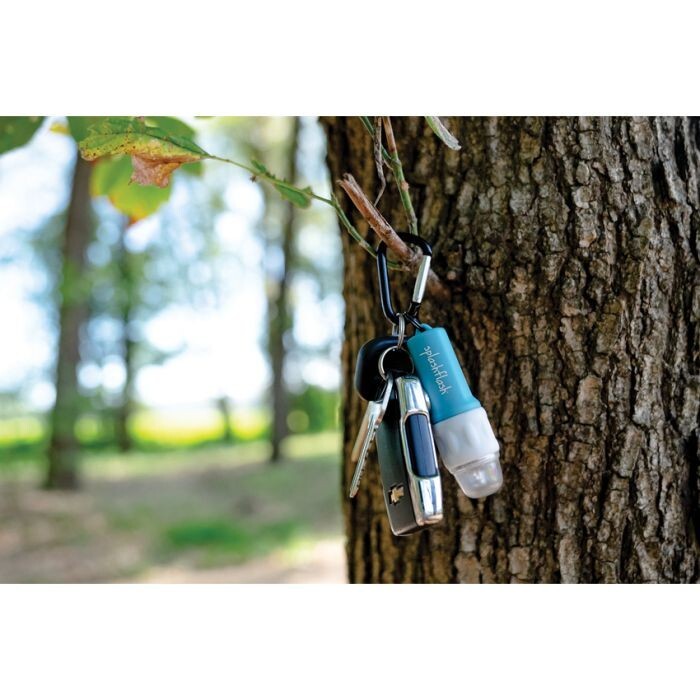 UST Splash Flash Flashlight Twist Through Modes SOS Battery Resists ...