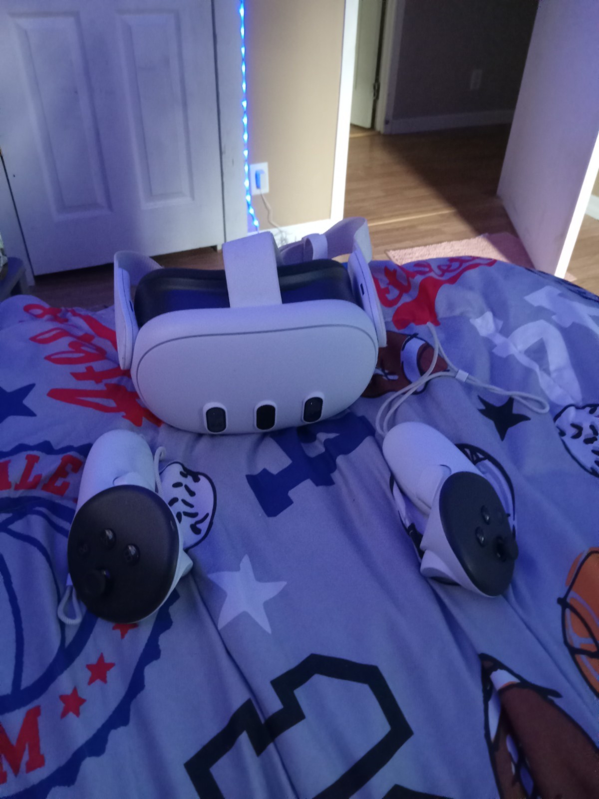 Oculus Quest 3 512GB w/Controllers & All Original Items - Batman game ...