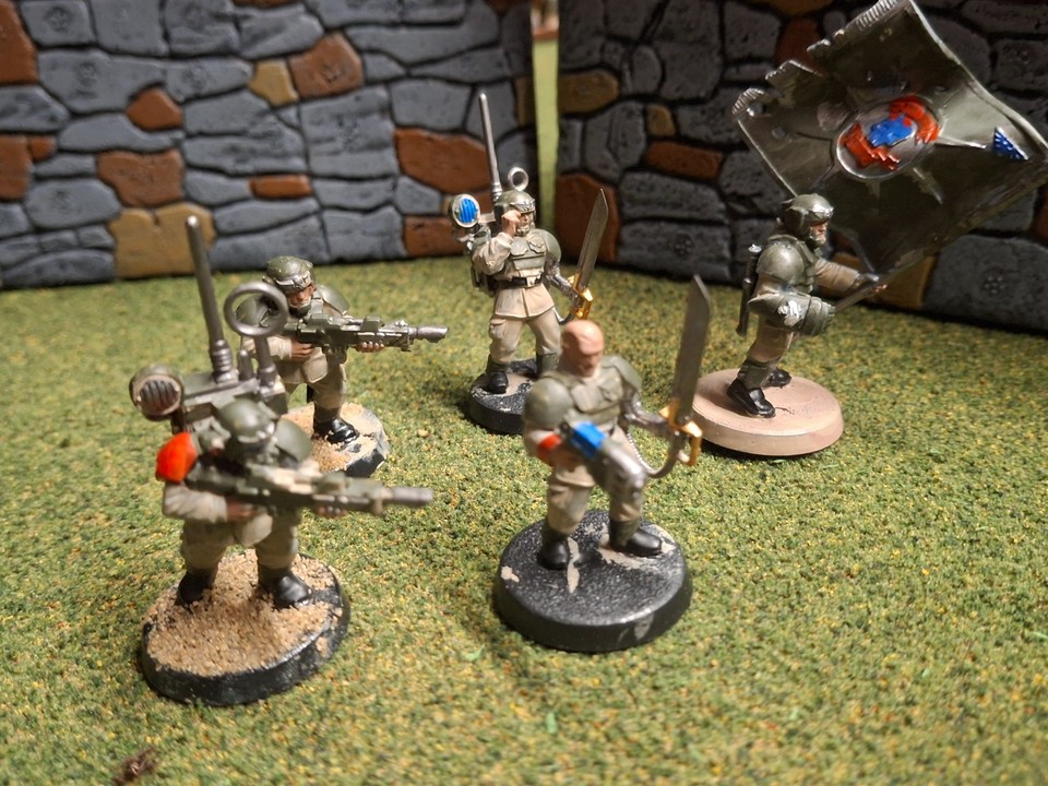 Warhammer 40k Cadian Shock Troops Command Squad | eBay UK