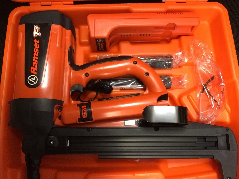 RAMSET T3 MAG, GAS TOOL, BRAND NEW, FREE THERMO, A LOT OF EXTRA, FAST ...