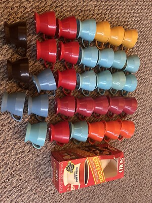 Solo Cozy Cup Holders 33 Mixed Colors and White Refills Retro vintage ...