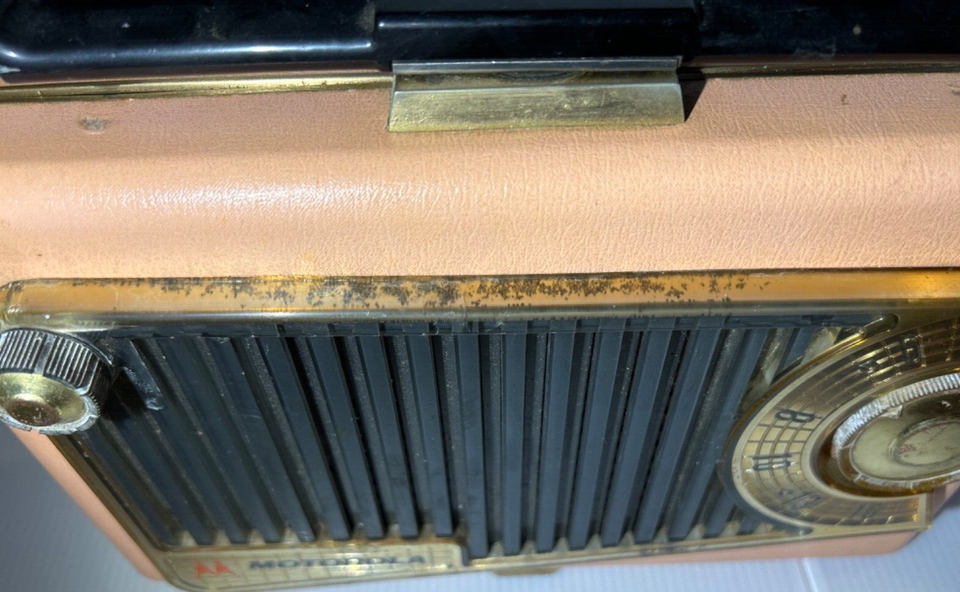 Vintage 1950's Motorola Roto-Tenna 56L2A/Chassis HS-513 Portable Radio ...