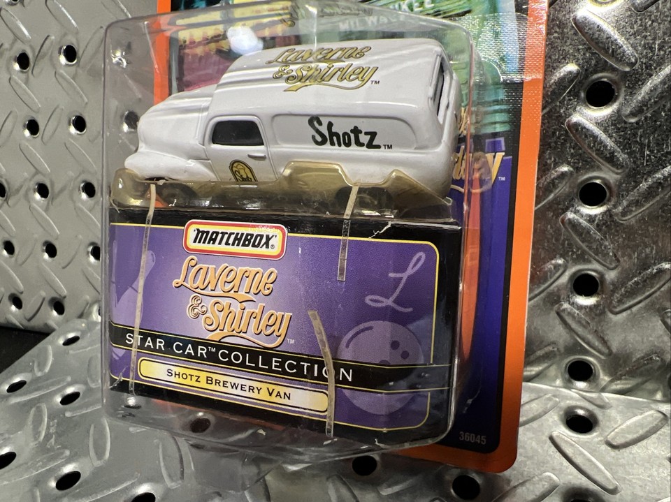 1998 MATCHBOX STAR CAR COLLECTION LAVERNE & SHIRLEY SHOTZ BREWERY VAN ...