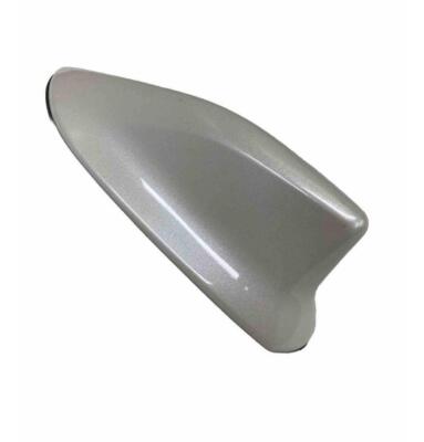 Toyota CHR radio antenna fm 20 22 roof shark fin white paint code 070 ...