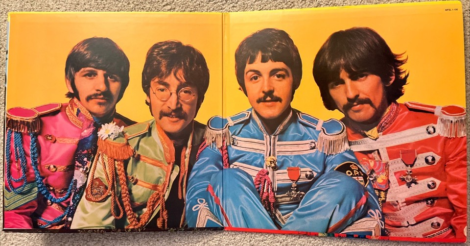 Beatles - Sgt. Pepper's Lonely Hearts Club Band NM Vinyl LP Mobile ...