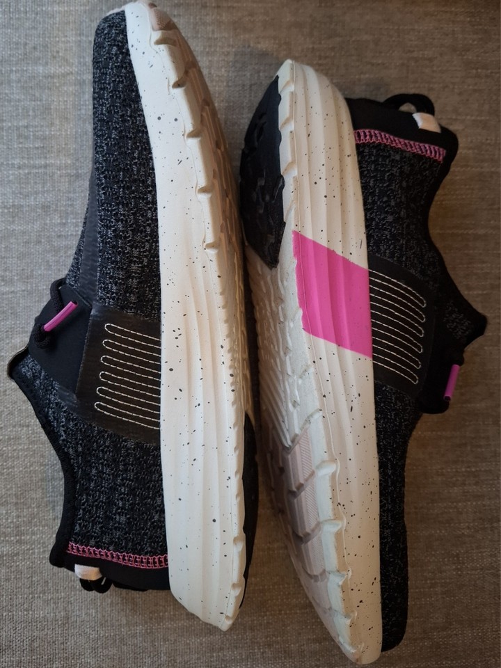 Hey Dude Casual Trainers Shoes Slip On Unisex Mens Womens Size UK 7 ...